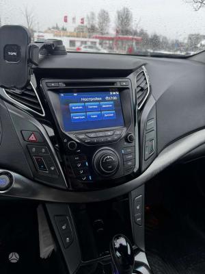 Grey Hyundai i40 2012 in Riga, with an engine capacity of 1.69 L and mileage of 230 thousand km for 2350 €, photo 7 on AUTOMOTO.COM.LV