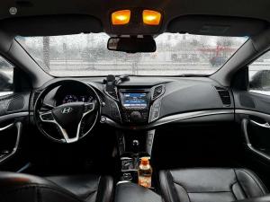 Grey Hyundai i40 2012 in Riga, with an engine capacity of 1.69 L and mileage of 230 thousand km for 2350 €, photo 11 on AUTOMOTO.COM.LV