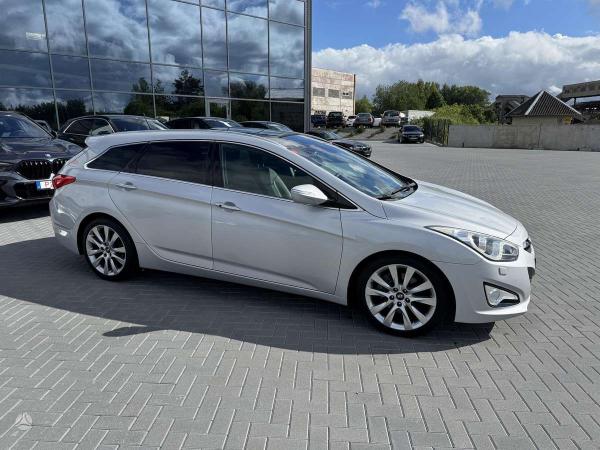 Pelēks Hyundai i40 2012 Telšiai, ar dzinēja tilpumu 1.69 L un nobraukumu 240 tūkst. km par 5200 €, foto 8 vietnē AUTOMOTO.COM.LV