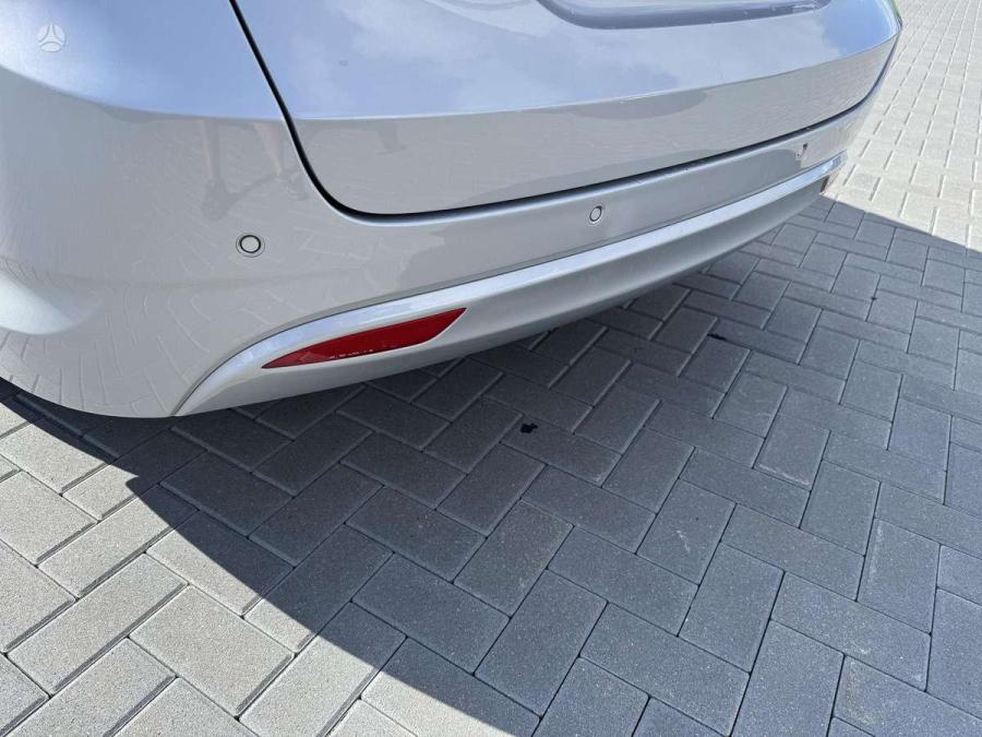 Pelēks Hyundai i40 2012 Telšiai, ar dzinēja tilpumu 1.69 L un nobraukumu 240 tūkst. km par 5200 €, foto 18 vietnē AUTOMOTO.COM.LV