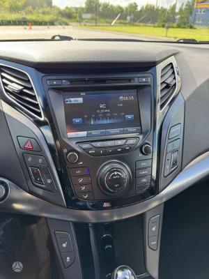 Pelēks Hyundai i40 2012 Telšiai, ar dzinēja tilpumu 1.69 L un nobraukumu 240 tūkst. km par 5200 €, foto 31 vietnē AUTOMOTO.COM.LV