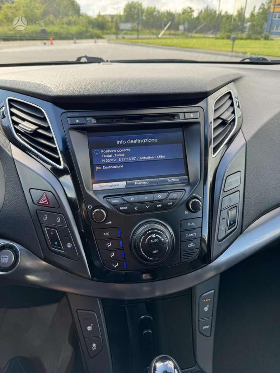 Pelēks Hyundai i40 2012 Telšiai, ar dzinēja tilpumu 1.69 L un nobraukumu 240 tūkst. km par 5200 €, foto 35 vietnē AUTOMOTO.COM.LV
