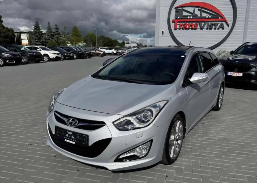 Pelēks Hyundai i40 2012 Telšiai, ar dzinēja tilpumu 1.70 L un nobraukumu 239 tūkst. km par 5190 €, foto 1 vietnē AUTOMOTO.COM.LV