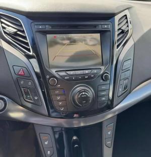Pelēks Hyundai i40 2012 Telšiai, ar dzinēja tilpumu 1.70 L un nobraukumu 239 tūkst. km par 5190 €, foto 24 vietnē AUTOMOTO.COM.LV