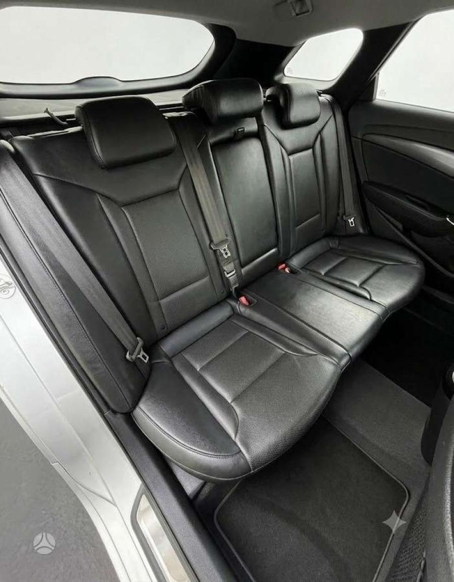 Grey Hyundai i40 2012 in Vilnius, with an engine capacity of 1.69 L and mileage of 275 thousand km for 4600 €, photo 10 on AUTOMOTO.COM.LV