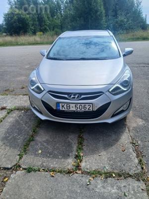 Grey Hyundai i40 2012 in Dobele, with an engine capacity of 1.70 L and mileage of 217 thousand km for 3300 €, photo  on AUTOMOTO.COM.LV