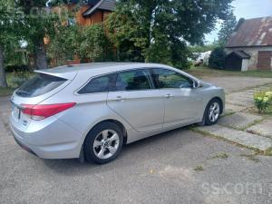 Grey Hyundai i40 2012 in Dobele, with an engine capacity of 1.70 L and mileage of 217 thousand km for 3300 €, photo 4 on AUTOMOTO.COM.LV