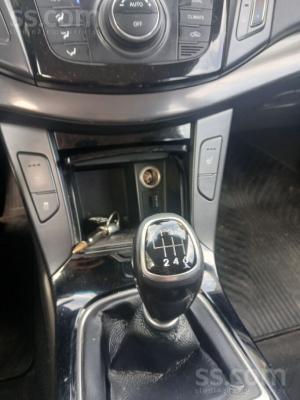Grey Hyundai i40 2012 in Dobele, with an engine capacity of 1.70 L and mileage of 217 thousand km for 3300 €, photo 9 on AUTOMOTO.COM.LV