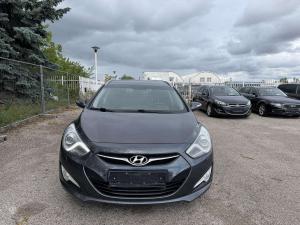 Pelēks Hyundai i40 2012 Marijampole, ar dzinēja tilpumu 1.69 L un nobraukumu 268 tūkst. km par 3250 €, foto 4 vietnē AUTOMOTO.COM.LV