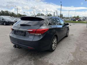 Pelēks Hyundai i40 2012 Marijampole, ar dzinēja tilpumu 1.69 L un nobraukumu 268 tūkst. km par 3250 €, foto 6 vietnē AUTOMOTO.COM.LV