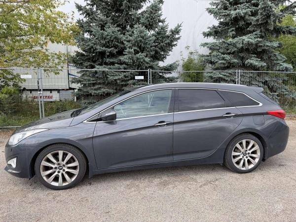 Pelēks Hyundai i40 2012 Marijampole, ar dzinēja tilpumu 1.69 L un nobraukumu 268 tūkst. km par 3250 €, foto 7 vietnē AUTOMOTO.COM.LV
