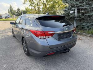 Pelēks Hyundai i40 2012 Marijampole, ar dzinēja tilpumu 1.69 L un nobraukumu 188 tūkst. km par 3550 €, foto 8 vietnē AUTOMOTO.COM.LV