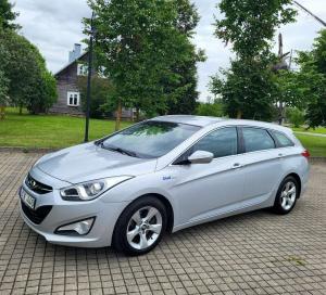 Grey Hyundai i40 2012 in Siauliai, with an engine capacity of 1.70 L and mileage of 295 thousand km for 3750 €, photo 4 on AUTOMOTO.COM.LV