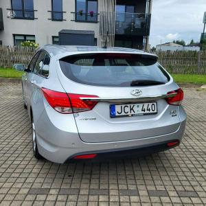 Grey Hyundai i40 2012 in Siauliai, with an engine capacity of 1.70 L and mileage of 295 thousand km for 3750 €, photo 7 on AUTOMOTO.COM.LV