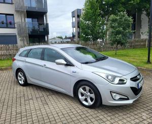 Grey Hyundai i40 2012 in Siauliai, with an engine capacity of 1.70 L and mileage of 295 thousand km for 3750 €, photo 14 on AUTOMOTO.COM.LV