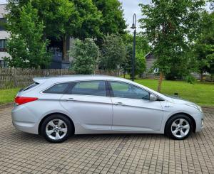 Grey Hyundai i40 2012 in Siauliai, with an engine capacity of 1.70 L and mileage of 295 thousand km for 3750 €, photo 15 on AUTOMOTO.COM.LV
