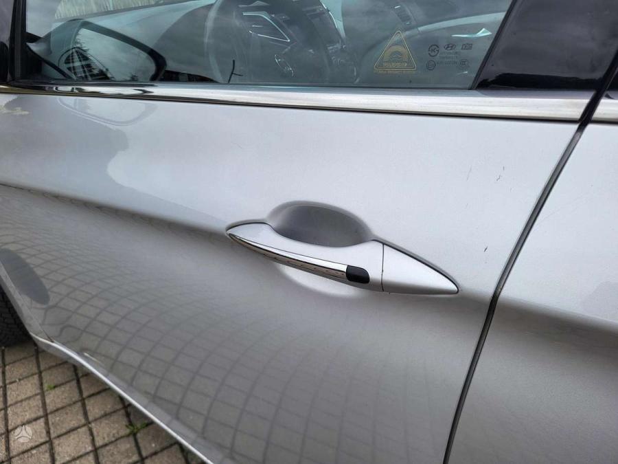 Grey Hyundai i40 2012 in Siauliai, with an engine capacity of 1.70 L and mileage of 295 thousand km for 3750 €, photo 19 on AUTOMOTO.COM.LV