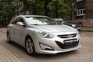 Grey Hyundai i40 2012 in Riga, with an engine capacity of 1.70 L and mileage of 259 thousand km for 3000 €, photo  on AUTOMOTO.COM.LV