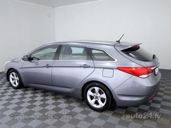 Серый Хендай и40 2012 в Таллин, объемом двигателя 1.70 л и пробегом 263 тыс. км за 3999 €, фото 5 на AUTOMOTO.COM.LV