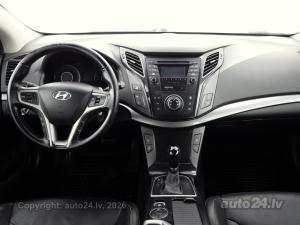 Pelēks Hyundai i40 2012 Tallina, ar dzinēja tilpumu 1.70 L un nobraukumu 263 tūkst. km par 3999 €, foto 6 vietnē AUTOMOTO.COM.LV