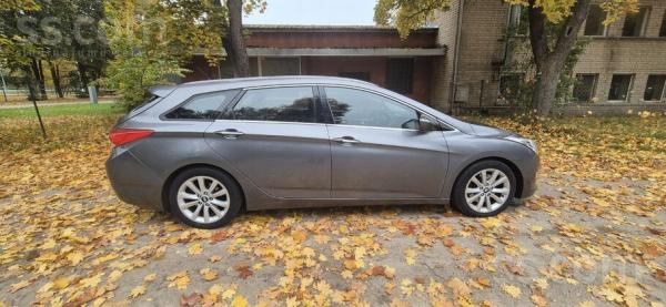 Pelēks Hyundai i40 2012 Ogre, ar dzinēja tilpumu 1.70 L un nobraukumu 370 tūkst. km par 3500 €, foto 6 vietnē AUTOMOTO.COM.LV