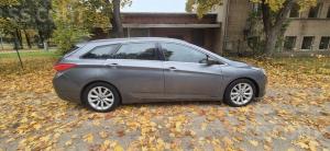Grey Hyundai i40 2012 in Ogre, with an engine capacity of 1.70 L and mileage of 370 thousand km for 3500 €, photo 6 on AUTOMOTO.COM.LV