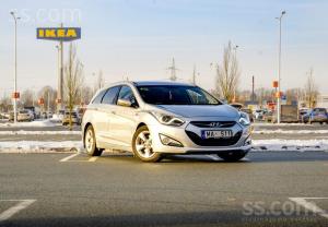 Grey Hyundai i40 2013 in Riga, with an engine capacity of 1.70 L and mileage of 278 thousand km for 4390 €, photo 2 on AUTOMOTO.COM.LV