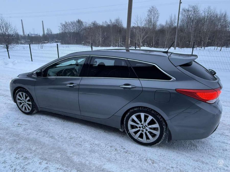 Pelēks Hyundai i40 2013 Plungė, ar dzinēja tilpumu 2.00 L un nobraukumu 300 tūkst. km par 4000 €, foto 12 vietnē AUTOMOTO.COM.LV