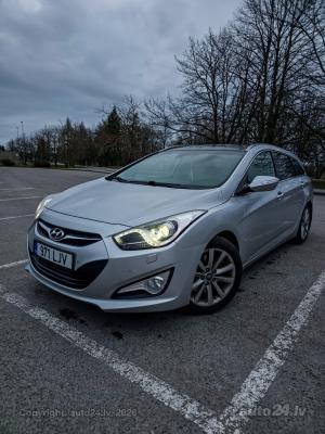 Pelēks Hyundai i40 2013 Tallina, ar dzinēja tilpumu 1.70 L un nobraukumu 160 tūkst. km par 6800 €, foto  vietnē AUTOMOTO.COM.LV