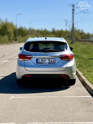 Grey Hyundai i40 2013 in Siauliai, with an engine capacity of 1.70 L and mileage of 176 thousand km for 5000 €, photo 7 on AUTOMOTO.COM.LV