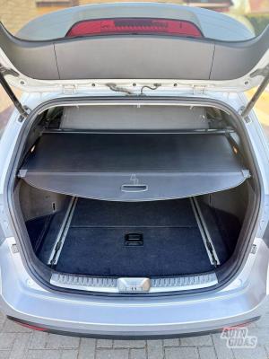 Grey Hyundai i40 2013 in Siauliai, with an engine capacity of 1.70 L and mileage of 176 thousand km for 5000 €, photo 13 on AUTOMOTO.COM.LV