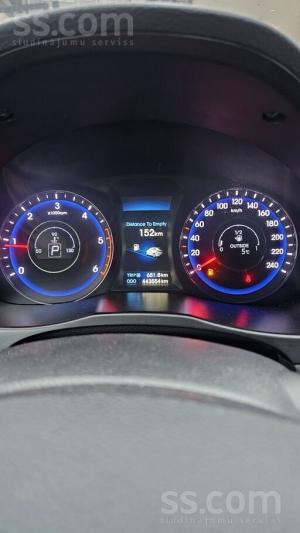 Pelēks Hyundai i40 2013 Rīga, ar dzinēja tilpumu 1.70 L un nobraukumu 444 tūkst. km par 4500 €, foto 8 vietnē AUTOMOTO.COM.LV