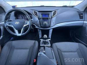 Серый Хендай и40 2013 в Рига, объемом двигателя 1.70 л и пробегом 224 тыс. км за 3890 €, фото 15 на AUTOMOTO.COM.LV