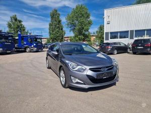 Grey Hyundai i40 2013 in Ukmerge, with an engine capacity of 1.69 L and mileage of 140 thousand km for 4550 €, photo 4 on AUTOMOTO.COM.LV