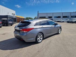 Grey Hyundai i40 2013 in Ukmerge, with an engine capacity of 1.69 L and mileage of 140 thousand km for 4550 €, photo 7 on AUTOMOTO.COM.LV