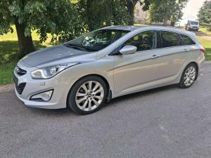 Pelēks Hyundai i40 2013 Raseiniai, ar dzinēja tilpumu 1.69 L un nobraukumu 196 tūkst. km par 4500 €, foto  vietnē AUTOMOTO.COM.LV