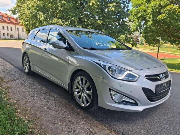 Pelēks Hyundai i40 2013 Raseiniai, ar dzinēja tilpumu 1.69 L un nobraukumu 196 tūkst. km par 4500 €, foto 8 vietnē AUTOMOTO.COM.LV