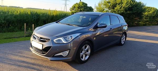 Grey Hyundai i40 2013 in Vilnius, with an engine capacity of 1.60 L and mileage of 296 thousand km for 4100 €, photo 3 on AUTOMOTO.COM.LV