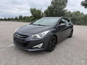 Grey Hyundai i40 2013 in Marijampole, with an engine capacity of 1.70 L and mileage of 257 thousand km for 4950 €, photo  on AUTOMOTO.COM.LV