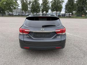 Pelēks Hyundai i40 2013 Marijampole, ar dzinēja tilpumu 1.70 L un nobraukumu 257 tūkst. km par 4950 €, foto 7 vietnē AUTOMOTO.COM.LV