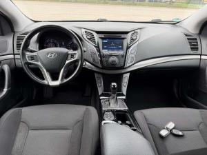 Pelēks Hyundai i40 2013 Marijampole, ar dzinēja tilpumu 1.70 L un nobraukumu 257 tūkst. km par 4950 €, foto 16 vietnē AUTOMOTO.COM.LV