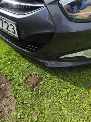 Pelēks Hyundai i40 2013 Rīga, ar dzinēja tilpumu 1.70 L un nobraukumu 253 tūkst. km par 3200 €, foto 7 vietnē AUTOMOTO.COM.LV