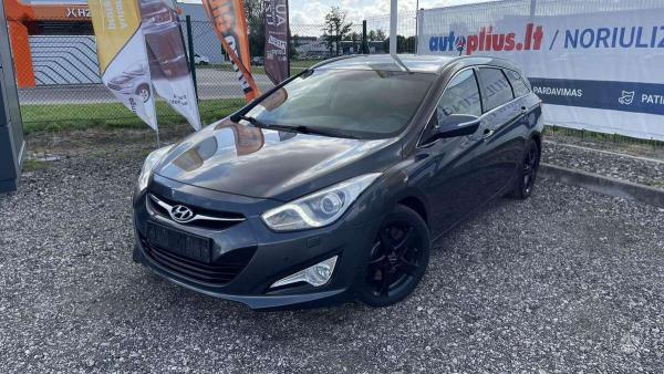 Pelēks Hyundai i40 2013 Marijampole, ar dzinēja tilpumu 1.69 L un nobraukumu 266 tūkst. km par 5290 €, foto 1 vietnē AUTOMOTO.COM.LV