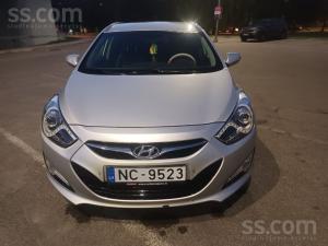 Grey Hyundai i40 2013 in Riga, with an engine capacity of 1.70 L and mileage of 290 thousand km for 4500 €, photo 3 on AUTOMOTO.COM.LV