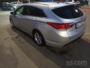 Grey Hyundai i40 2013 in Riga, with an engine capacity of 1.70 L and mileage of 290 thousand km for 4500 €, photo 8 on AUTOMOTO.COM.LV