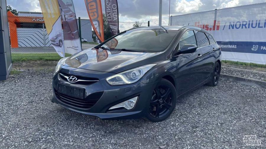 Pelēks Hyundai i40 2013 Marijampole, ar dzinēja tilpumu 1.70 L un nobraukumu 266 tūkst. km par 5290 €, foto 1 vietnē AUTOMOTO.COM.LV