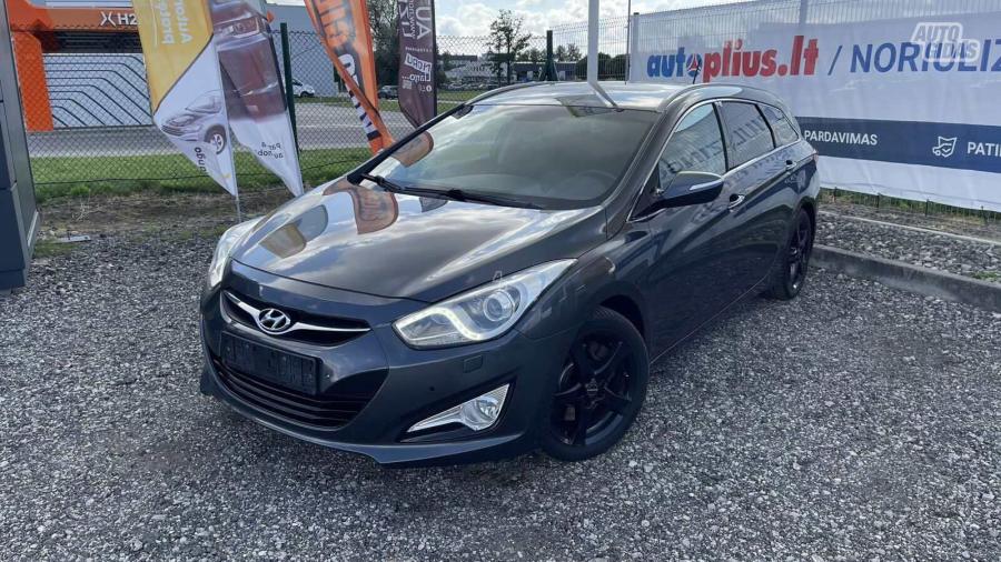 Pelēks Hyundai i40 2013 Marijampole, ar dzinēja tilpumu 1.70 L un nobraukumu 266 tūkst. km par 5290 €, foto 12 vietnē AUTOMOTO.COM.LV