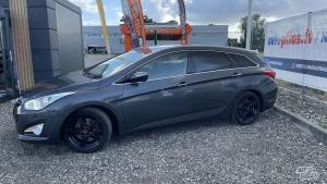 Pelēks Hyundai i40 2013 Marijampole, ar dzinēja tilpumu 1.70 L un nobraukumu 266 tūkst. km par 5290 €, foto 13 vietnē AUTOMOTO.COM.LV
