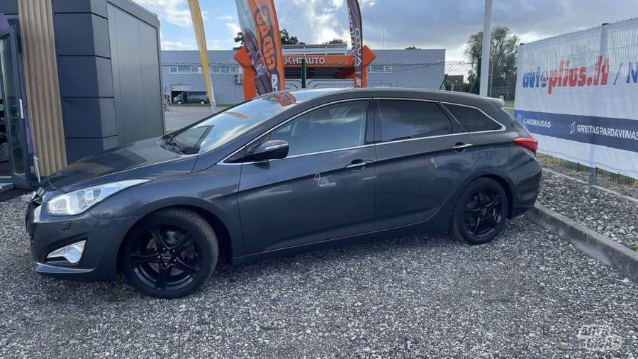 Pelēks Hyundai i40 2013 Marijampole, ar dzinēja tilpumu 1.70 L un nobraukumu 266 tūkst. km par 5290 €, foto 13 vietnē AUTOMOTO.COM.LV