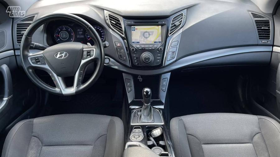 Pelēks Hyundai i40 2013 Marijampole, ar dzinēja tilpumu 1.70 L un nobraukumu 266 tūkst. km par 5290 €, foto 16 vietnē AUTOMOTO.COM.LV